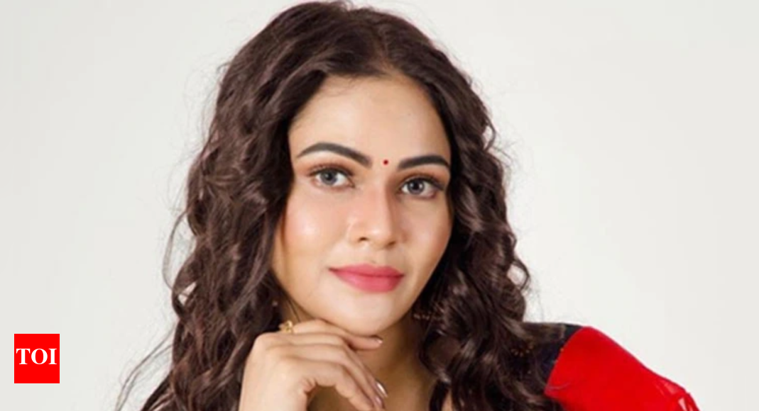 Aaina's Juhi Singh Bajwa expresses support for Kinner Community, says 'Being unkind or ...