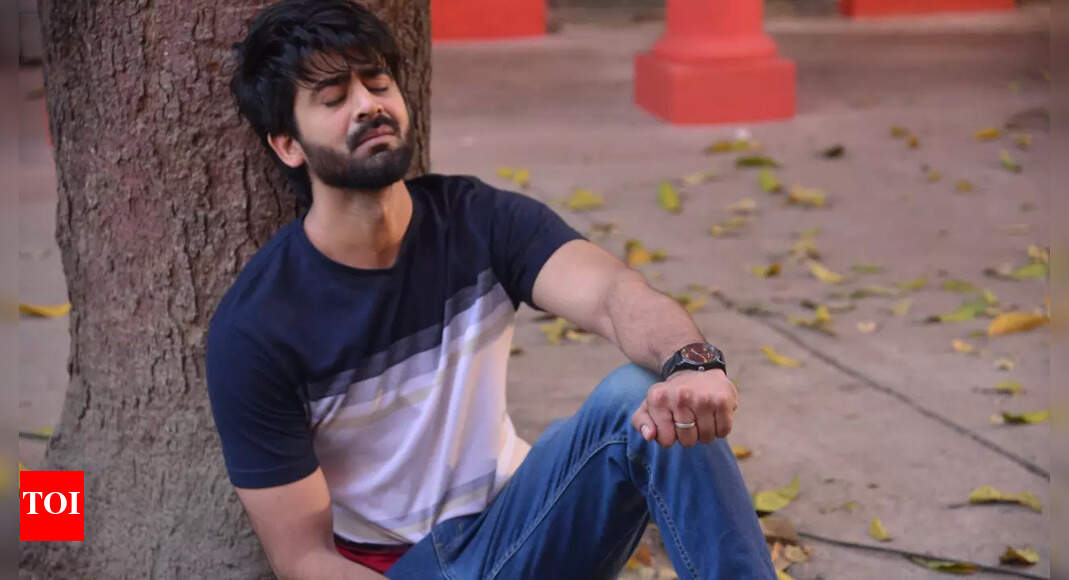 Sohag Chand: Chand mourns Sohag’s death; a shadowy character appears ...