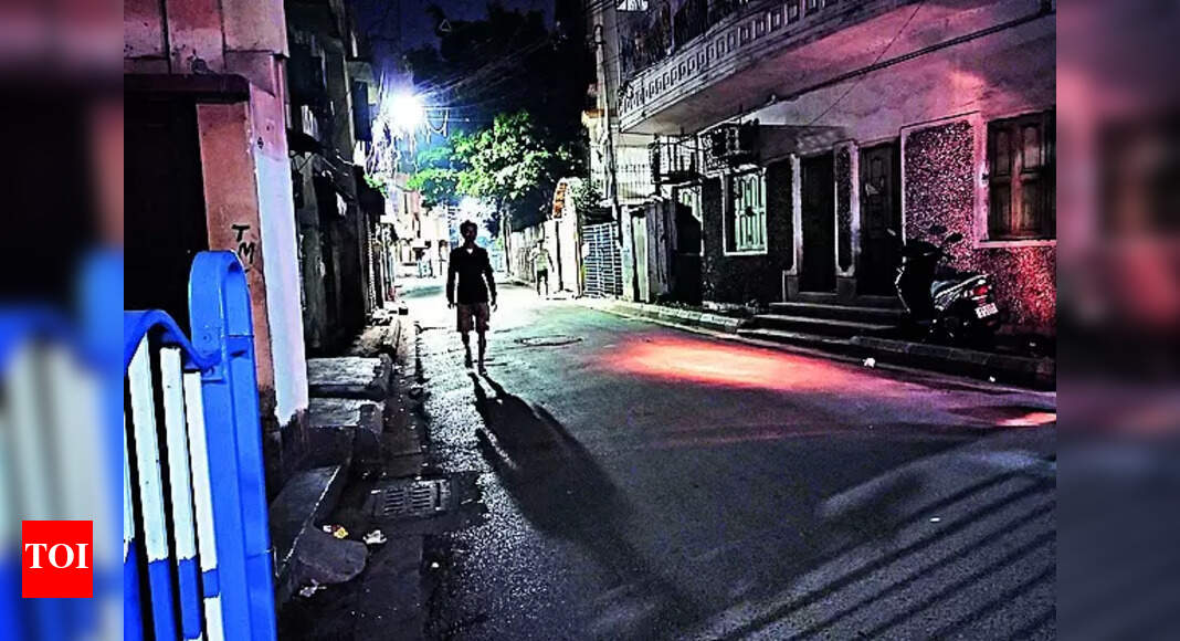 Kolkata Police: Gang of Trans People Robs Man After Drive with Cross ...