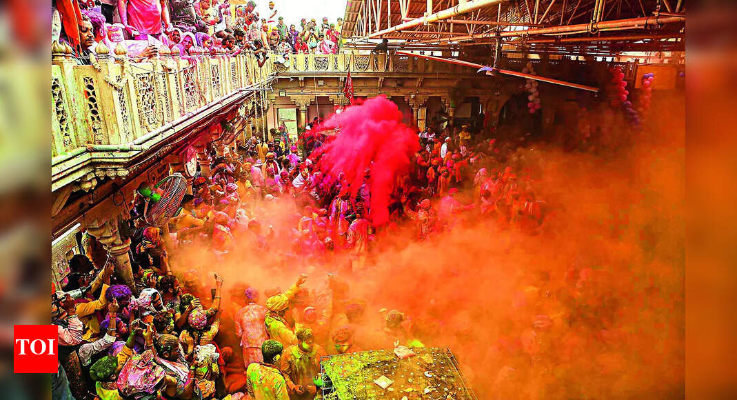 Barsana: Vibrant Celebrations: Barsana's Laddu Maar Holi at Laadli Ji ...