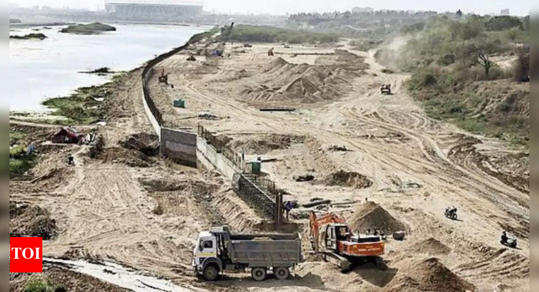 Riverfront Extension: Sabarmati Riverfront Extension: Indira Bridge to ...