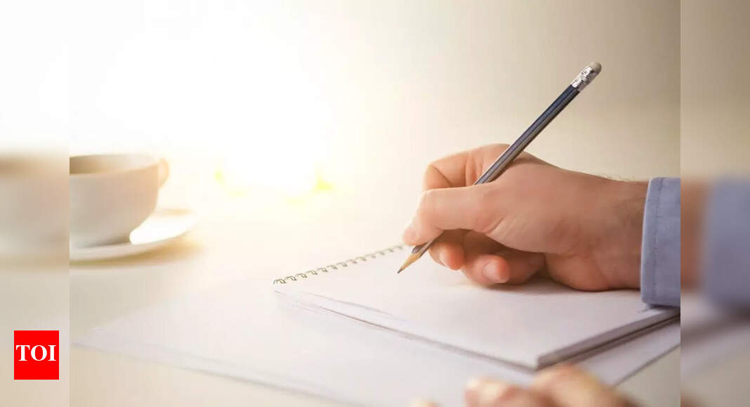 10 Signs in handwriting that someone is emotional - Times of India