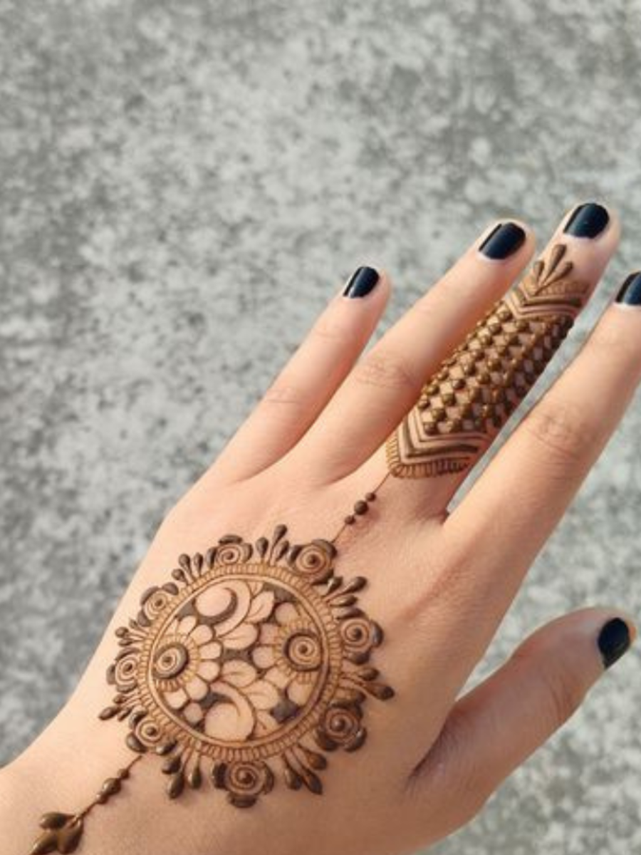 Minimalistic Mehndi Designs To Try | Times Now