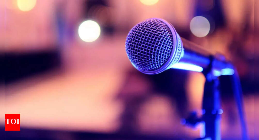 How To Pick The Best Wireless Mic Set for Outdoor Use? Steps & Our ...