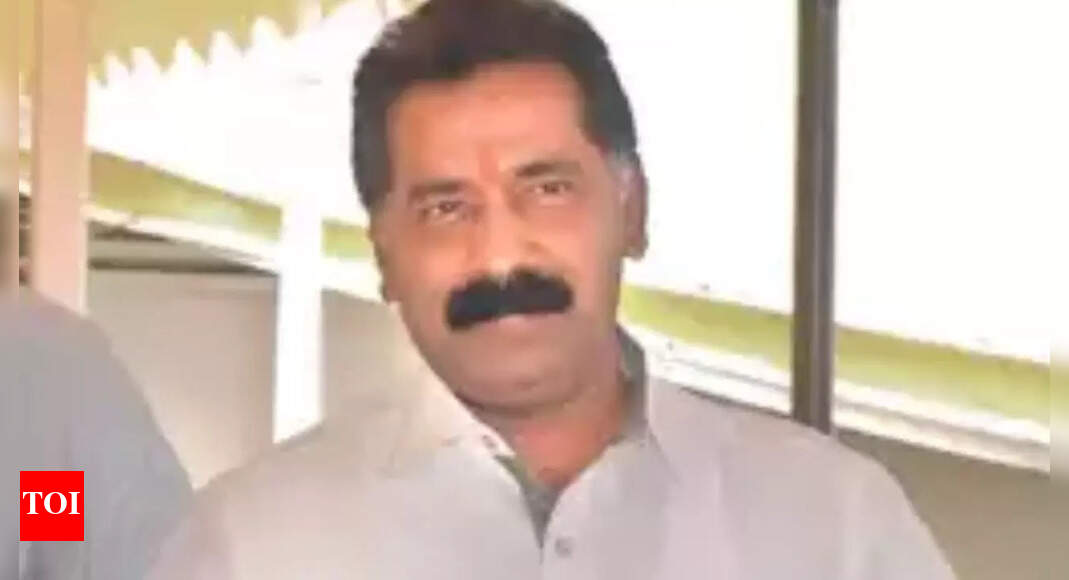 UBT leader's nephew questioned for 5 hours by Thane ACB | Mumbai News - Times of India