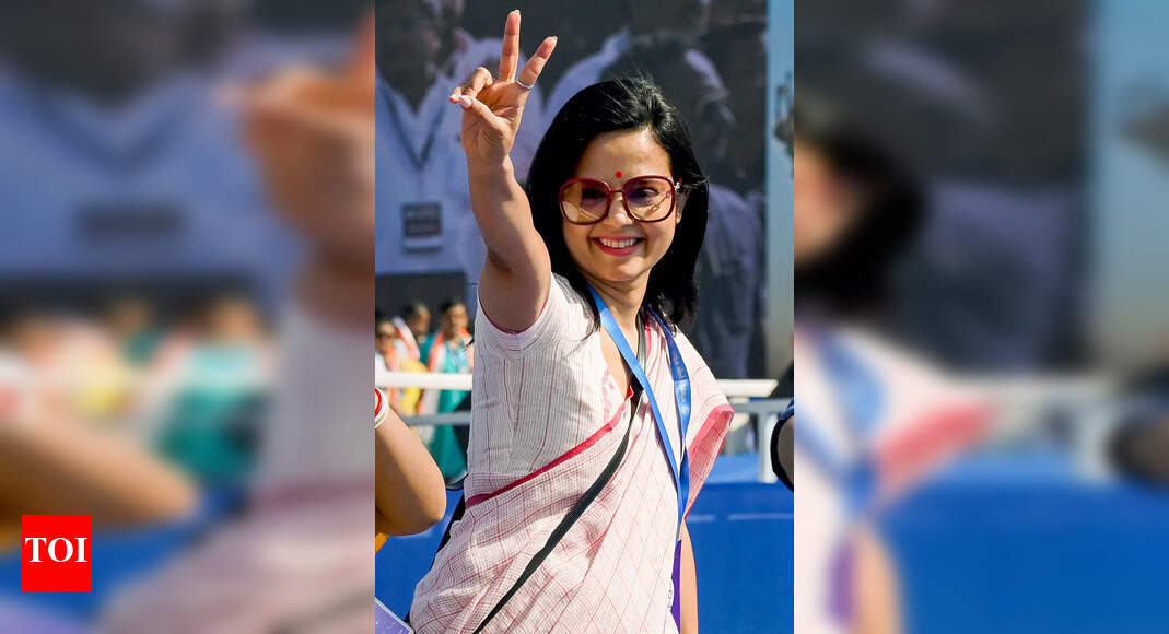 Mahua Moitra: ‘fishing Inquiry,’ Says Mahua On Lokpal Seeking Cbi Probe | Kolkata News - Times ...