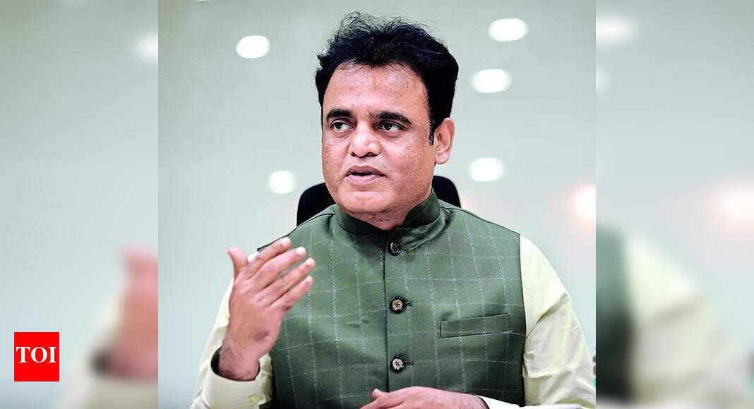 Siddaramaiah: Ashwath Narayan Criticises Cm For Royal Family Remark ...