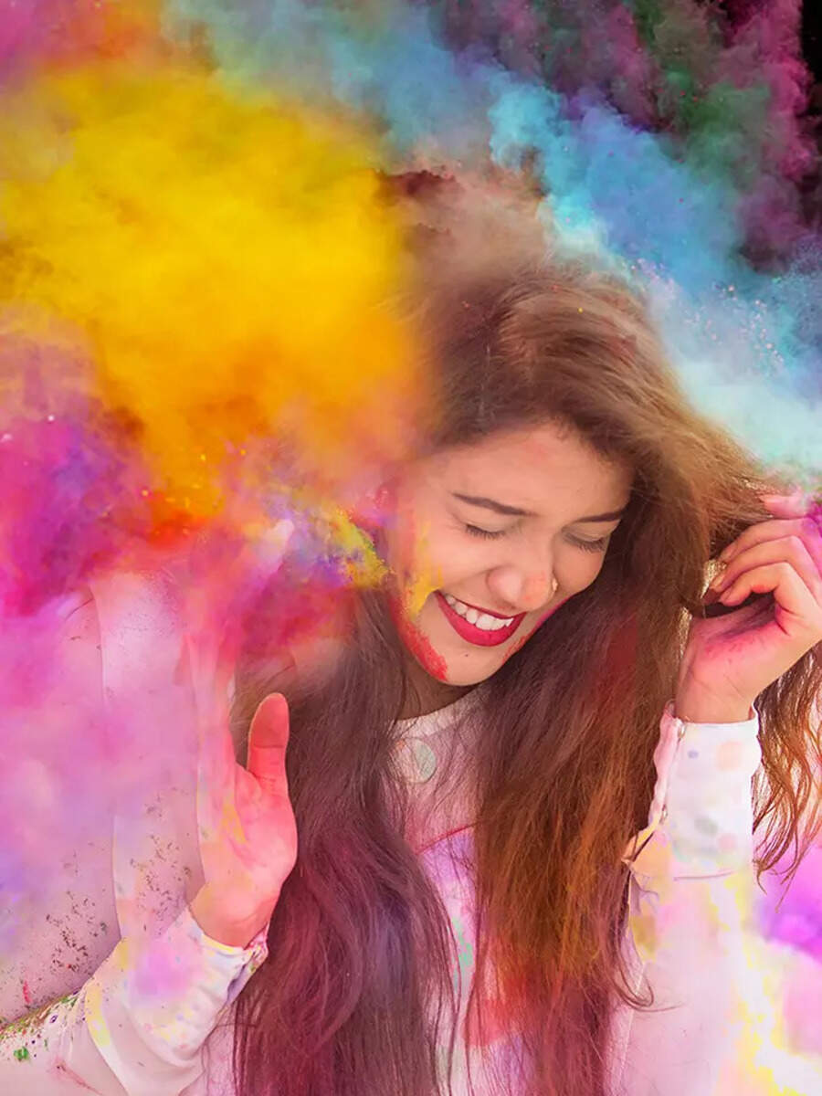 Holi 2024: 10 kitchen remedies to remove Holi colours | Times of India