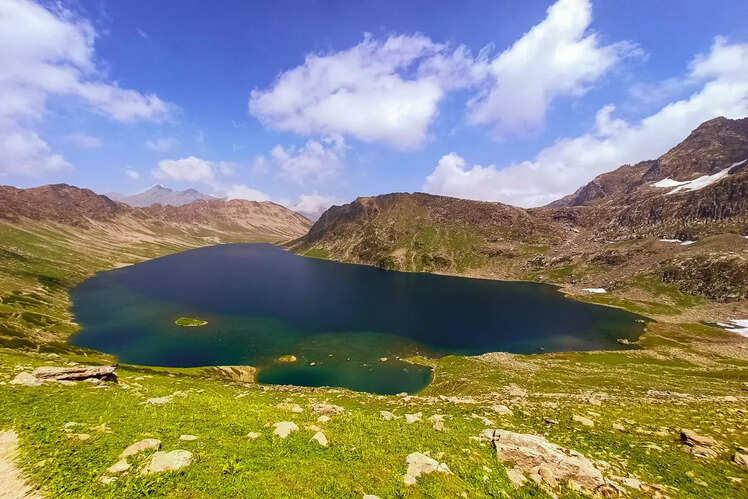 Kashmir Lakes: 8 Kashmiri lakes that should top your summer trip list ...