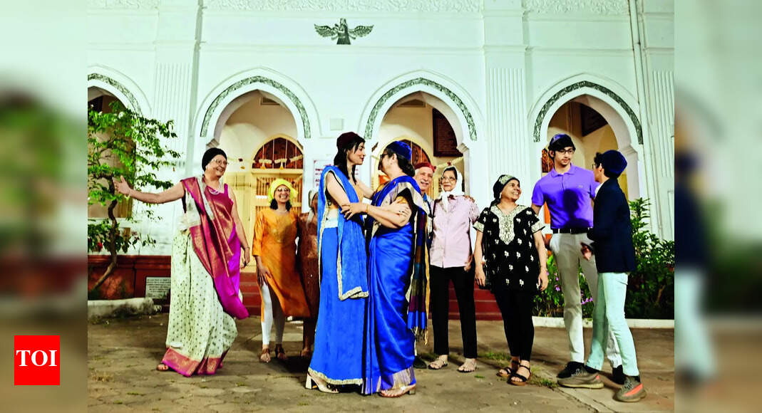 Parsi Community: Invoking The ‘fire’ Within: Zoroastrian Parsi ...