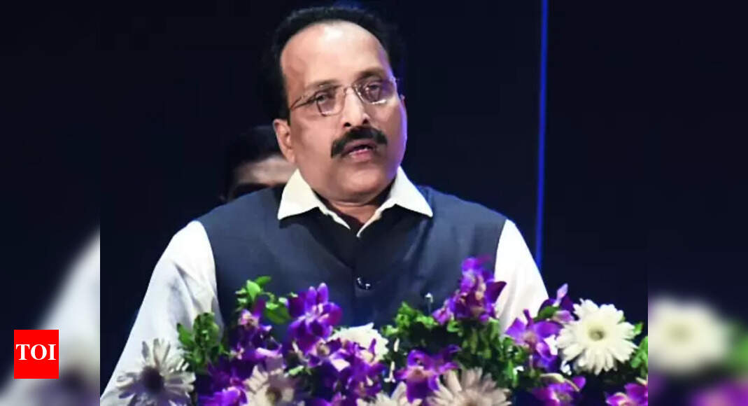 India'S Space Station: Isro Chief: India’s Space Station To Help ...