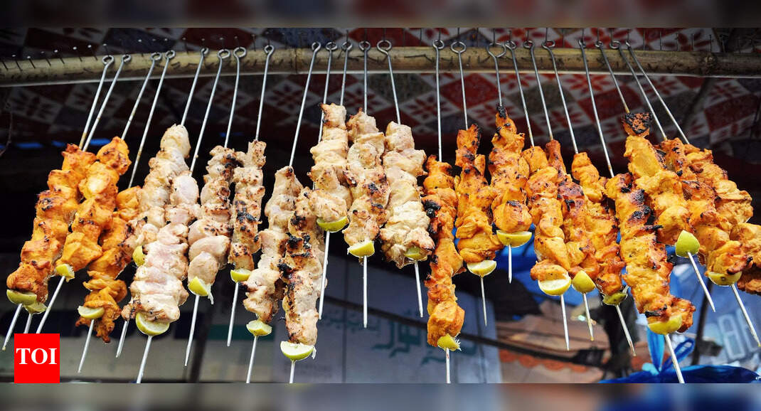 2 men who killed cook for 'bad kebabs' last year get life term ...