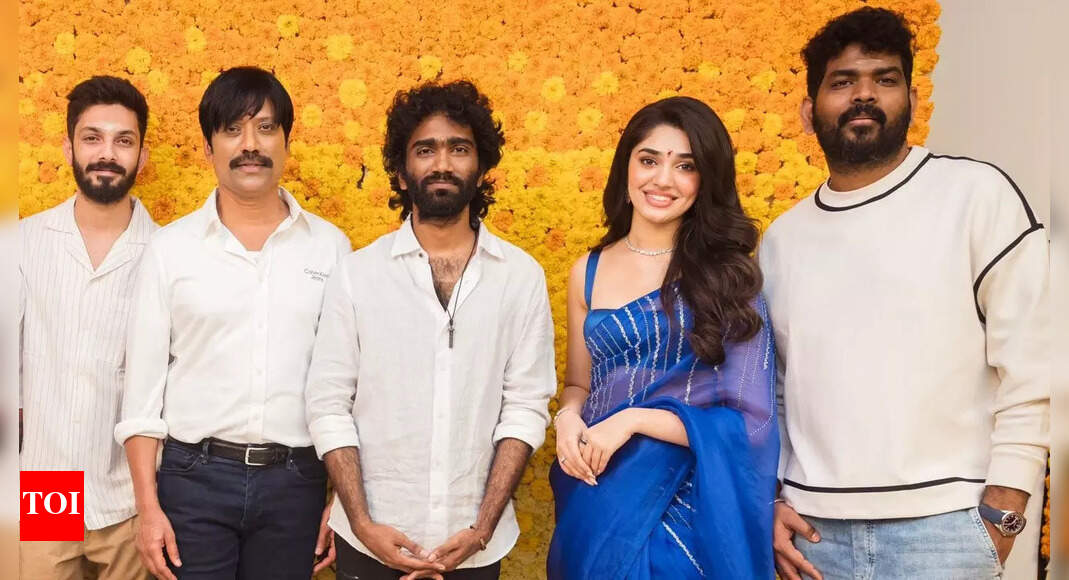 Amidst 'LIC' title controversy Vignesh Shivan continues directing the ...