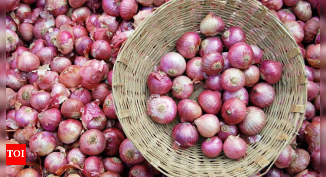 Govt extends ban on onion exports till further orders - Times of India