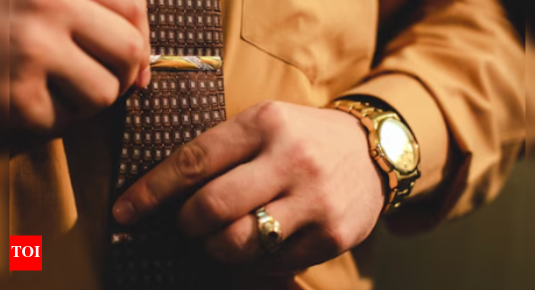 Stylish Golden Watch For Men To Add Sophistication To Your Wrist - The ...