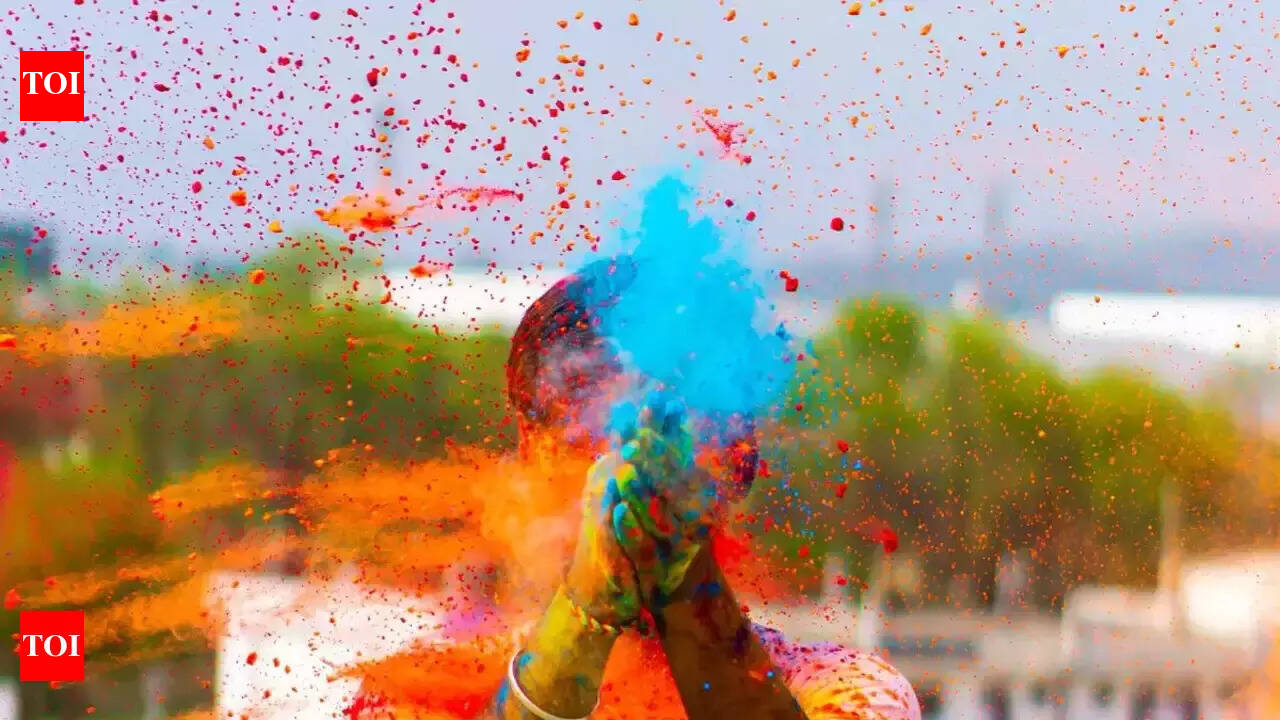 Holi: History and Significance of Holi festival - The Times of India