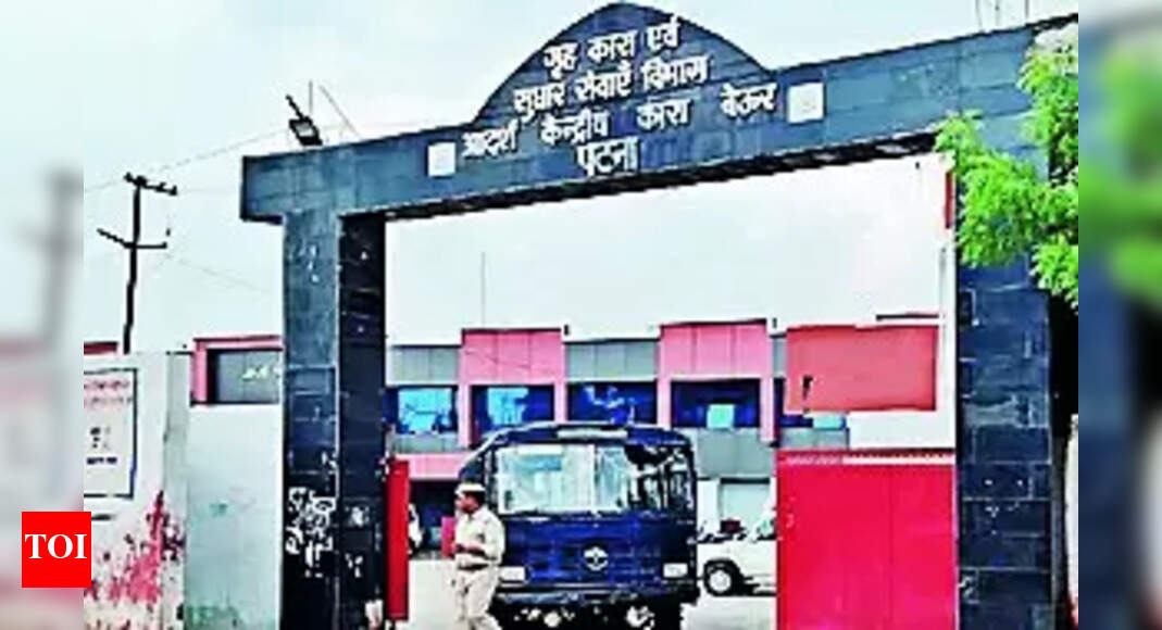 Beur Jail Warden Booked For Helping Prisoners Escape | Patna News ...