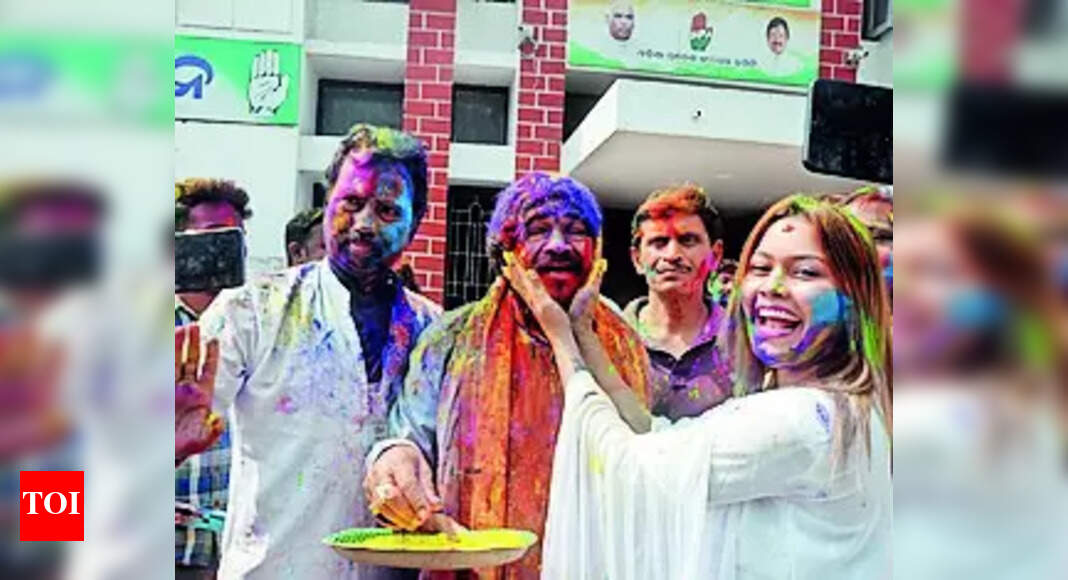 Holi Celebrations: With Polls Round The Corner, Parties Eye Holi To ...
