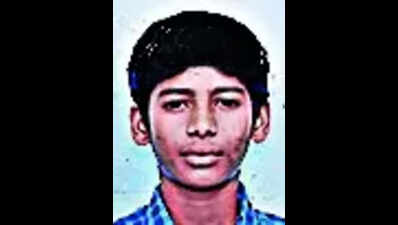 G Dishanth Vs Y Krishna: Dishanth Downs Krishna, Clinches Title ...