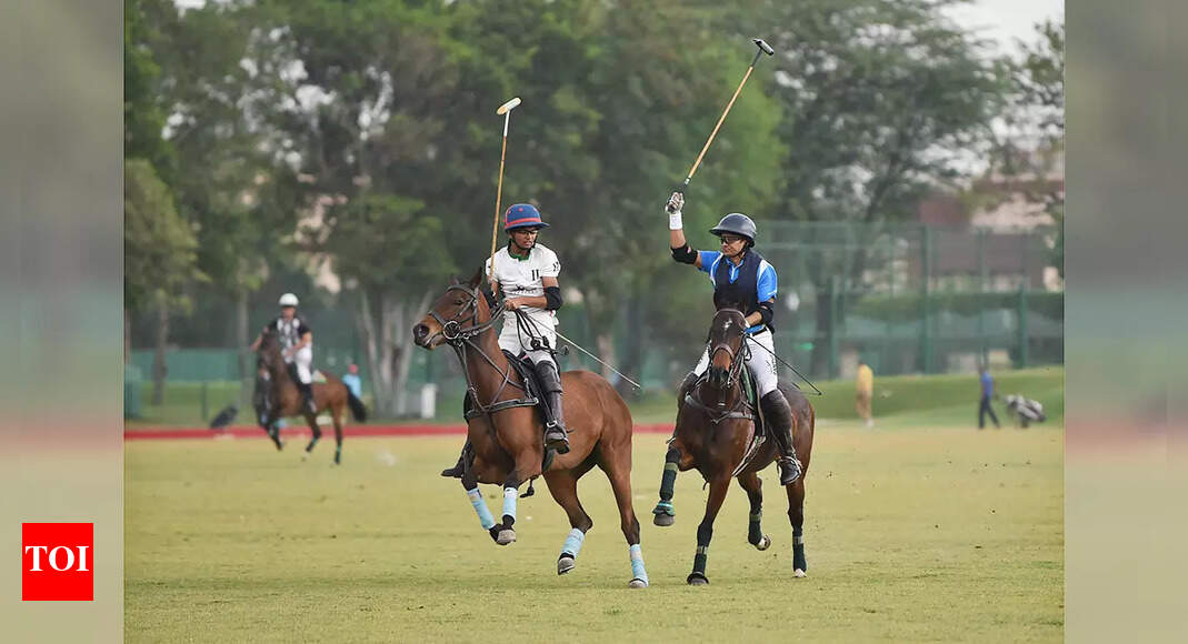 Enjoying weekend with the game of polo | Events Movie News - Times of India