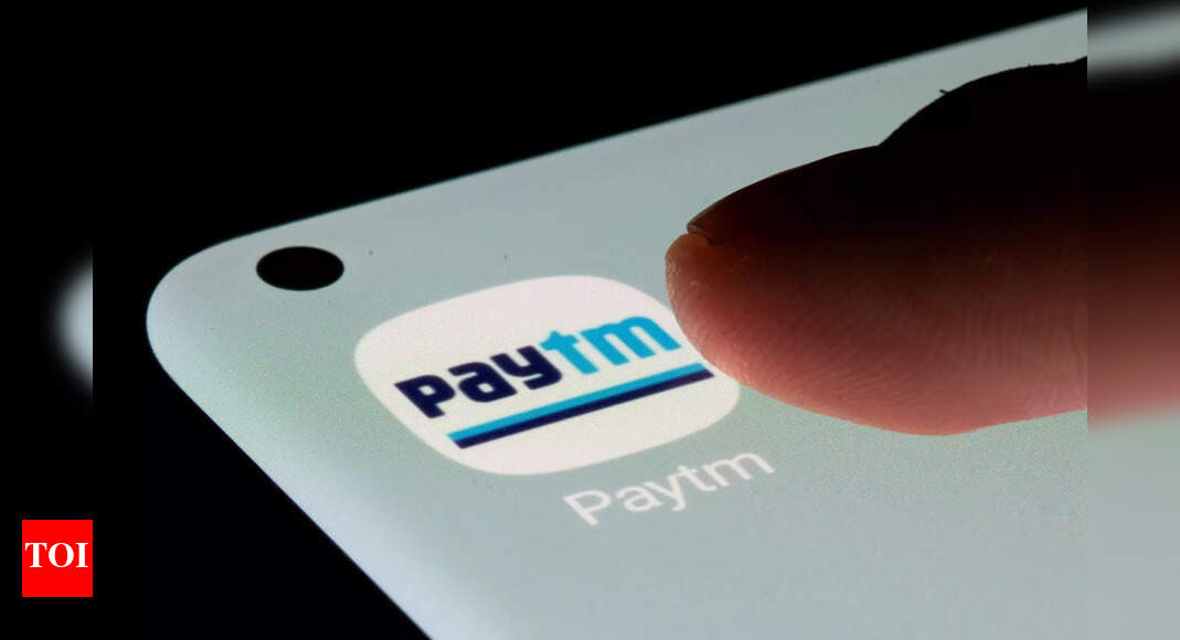 Paytm allows users to recharge metro cards and buy QR tickers using the ...