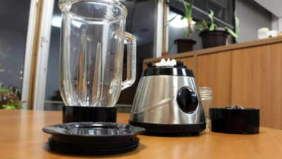 Kitchen Hacks 101: 6 smart ways to deep clean mixer grinder jar at home ...