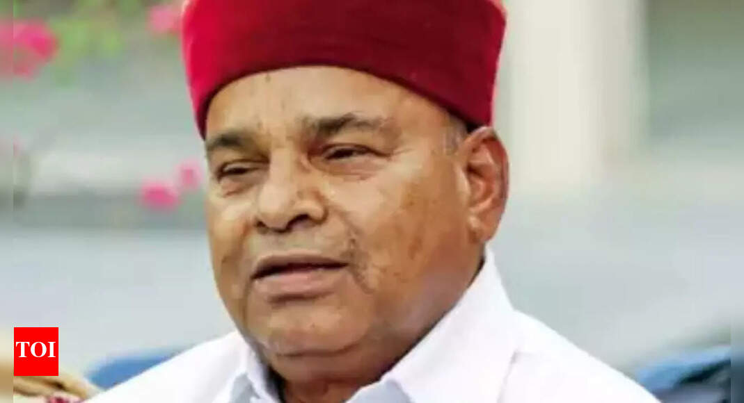 Doctor missing in Karnataka governor's convoy ambulance; MP protocol ...