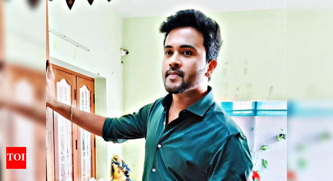 Television actor Vikash Sampath shares BTS video from Baakiyalakshmi's set; watch - Times of India