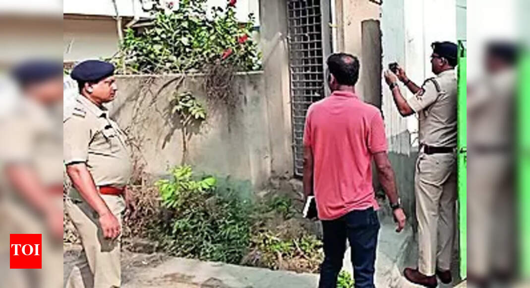 Mother-In-Law: Woman Kills Mom-in-law, Walks Into Ps To Surrender | Kolkata News - Times of India