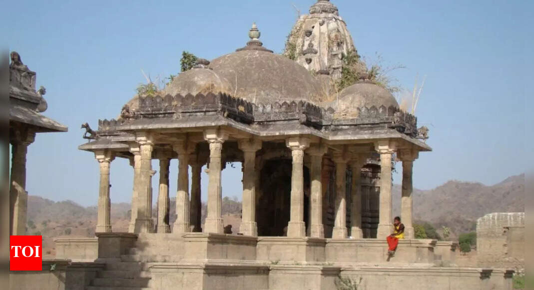 Why this Shiva Temple stays submerged underwater for 6 months in a year ...