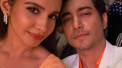 Angana Roy and Rohaan Bhattacharjee turn up the heat at an awards night ...