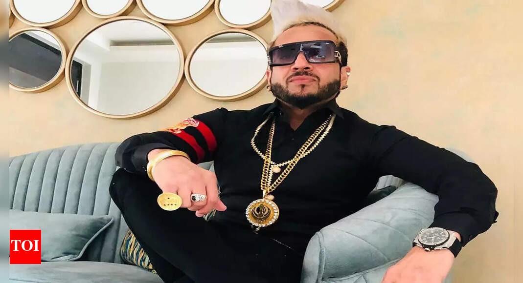 Punjab women commission takes serious notice of singer Jazzy B’s new ...