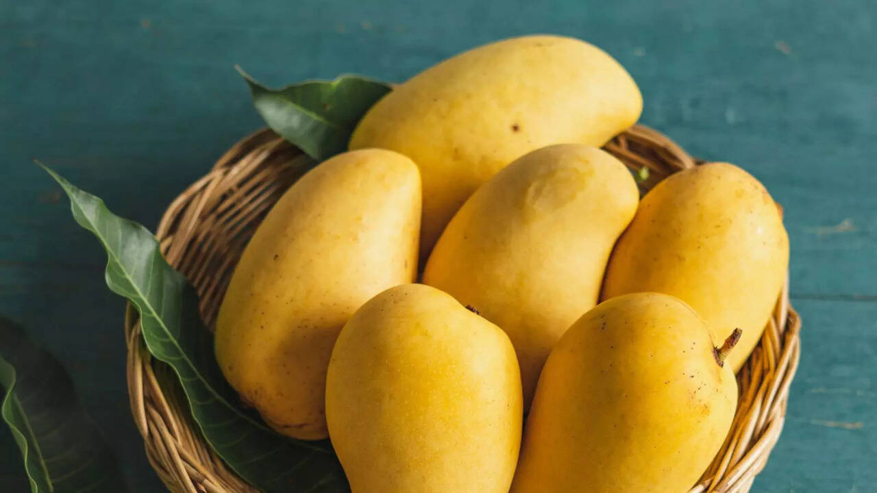 From Tree To Table: How To Pick The Sweetest, Most Delicious Mangoes