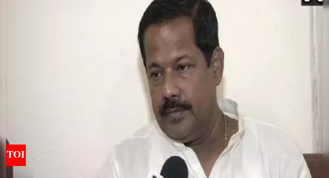'Shocked by betrayal': Muzaffarpur MP Ajay Nishad quits BJP, joins ...