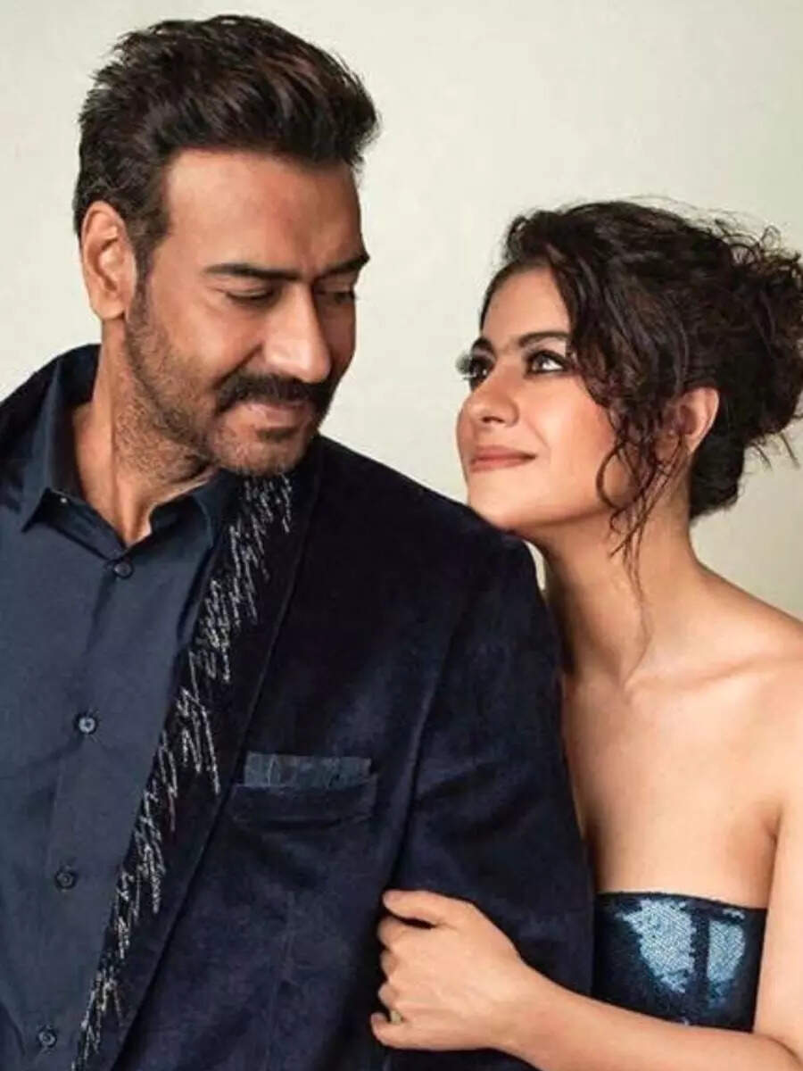 Bollywoods Evergreen Couple Ajay Devgn Kajols Most Romantic Pics