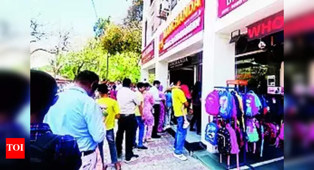 Parents Make Beeline To Buy Books: New Session: Parents Make Beeline To ...