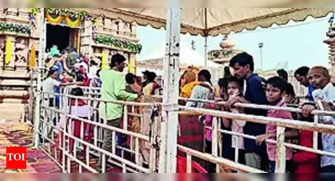 Tara Tarini Temple: People Throng Tara Tarini For Chaitra Mela ...
