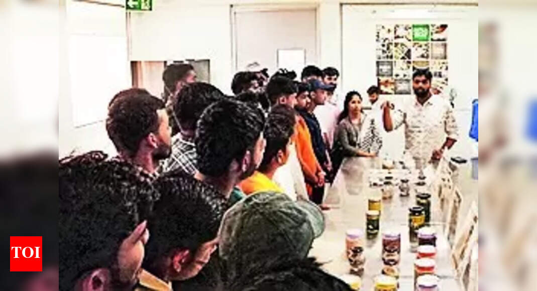 Rice Research: Banda Univ Students Sensitised On Devpt In Rice Research ...