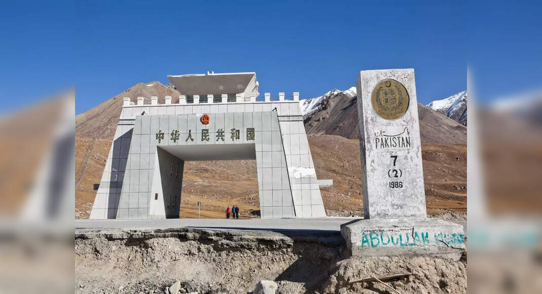 Pakistan-China border reopens for tourism and trade after 4 months ...
