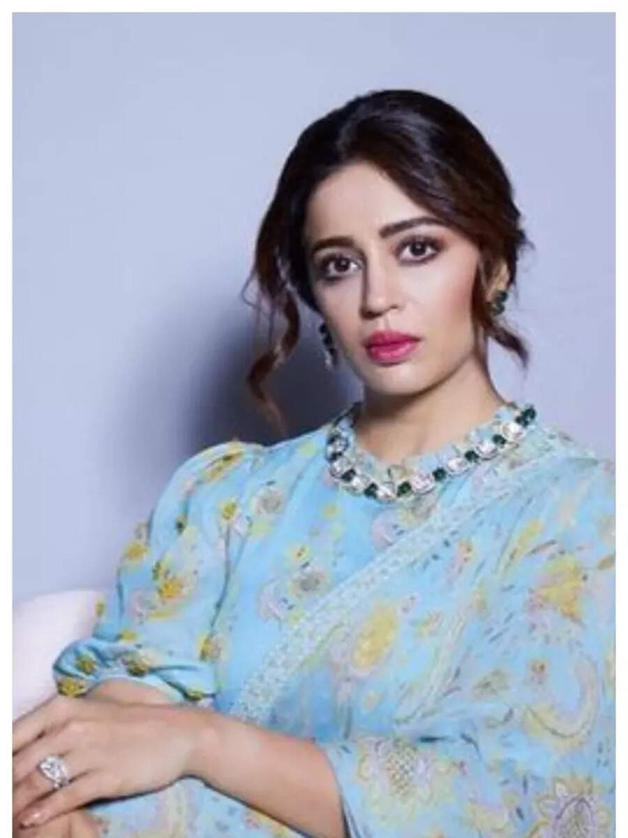 Nehha Pendse's Best Looks | Times of India