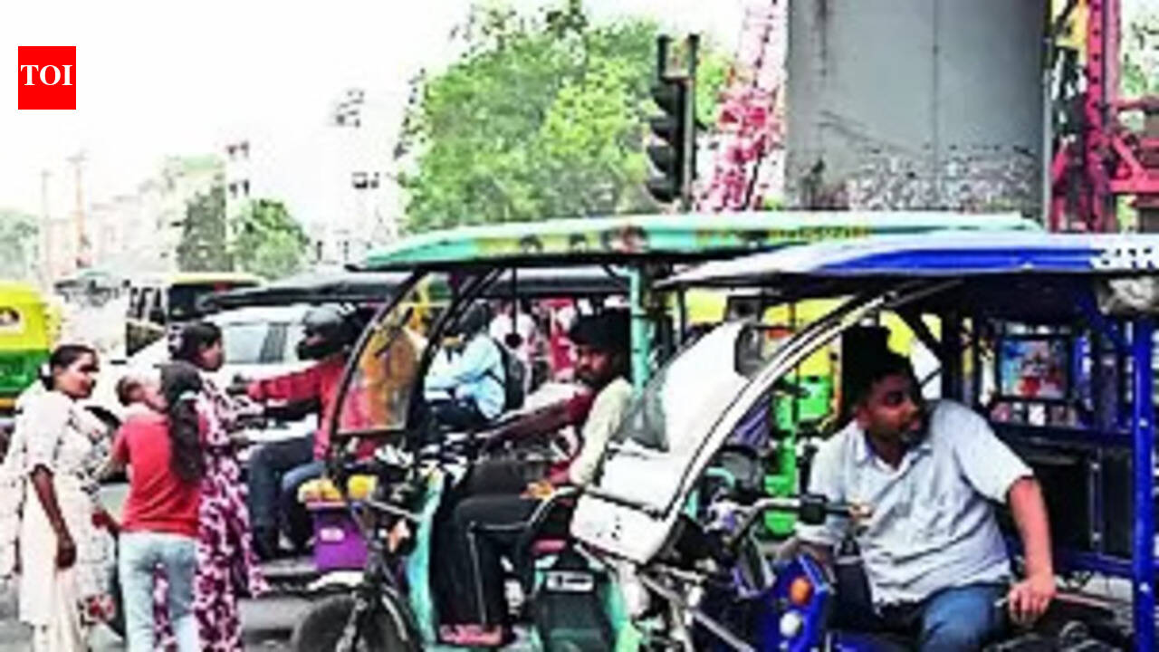 ‘unauthorised Agents At Rto Office Looting E-rickshaw Drivers ...