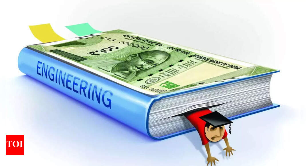 Hemali Chhapia - Journalist Profile - Intelligent Relations