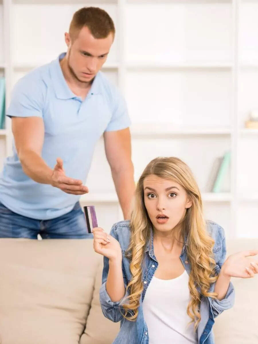 9 Traits That Make Person Toxic, From Constant Negativity To ...