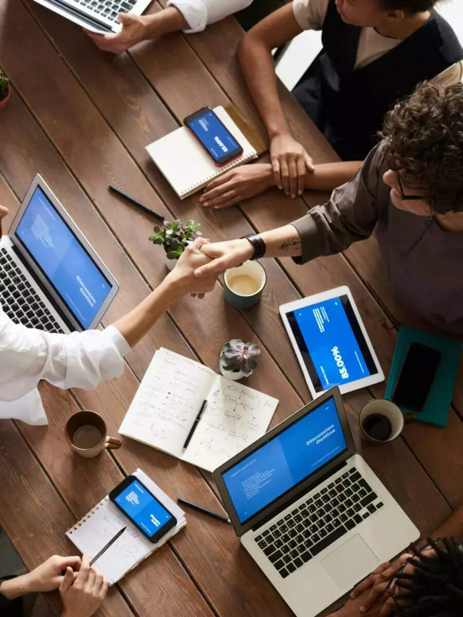 Corporate Jargon to Retire in 2024: 5 Cliches to Drop From Work Lingo ...