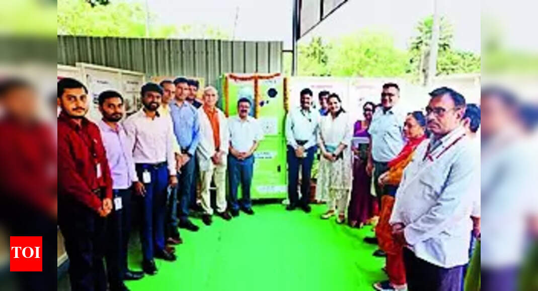 NPCL: Npcl’s Reverse Vending Machine At Medical Instt | Lucknow News ...