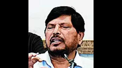 Athawale: Athawale Steps Back On Demand For Shirdi Seat | Nagpur News ...