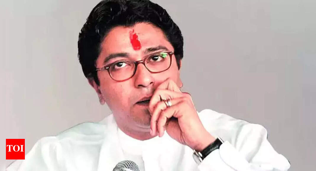 Raj Thackeray: Raj’s Backing Makes 40 Bjp Workers Quit, Join Sena Ubt | Mumbai News - Times of India