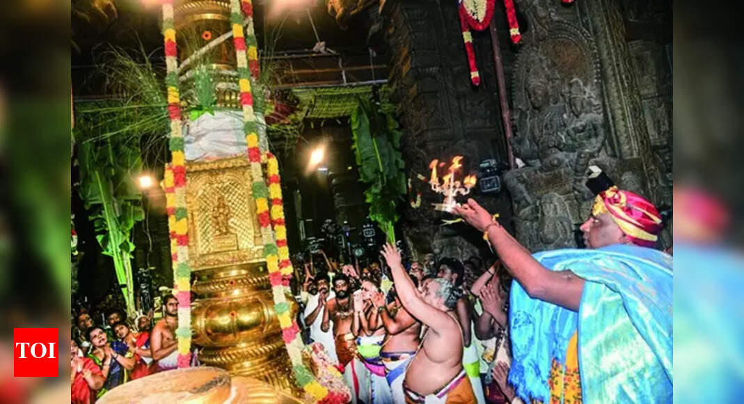 Chithirai Festival: 12-day Chithirai Festival Starts With Flag Hoisting ...