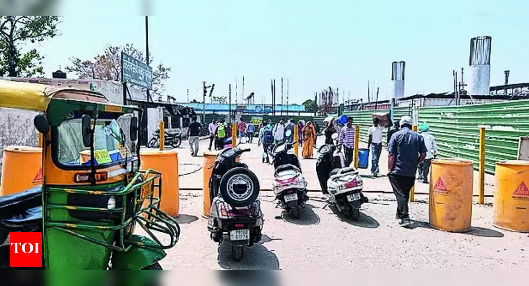 Railway Station Entry Restrictions: Restricted Vehicle Entry At Rly Stn ...