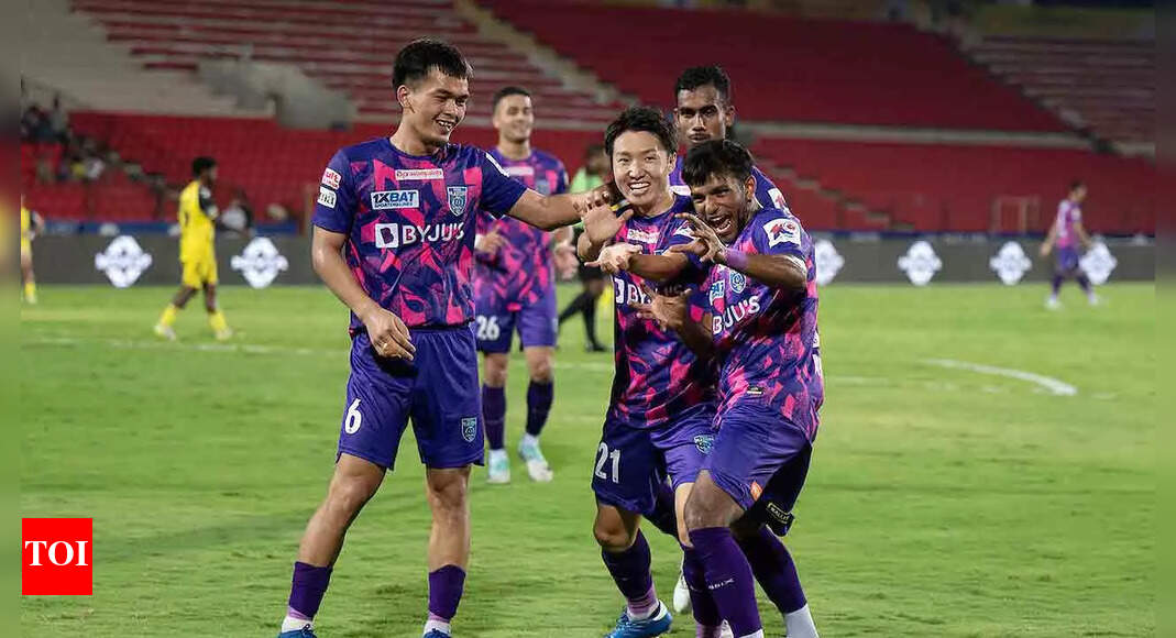 Aimen stars in Blasters' win | Football News - Times of India